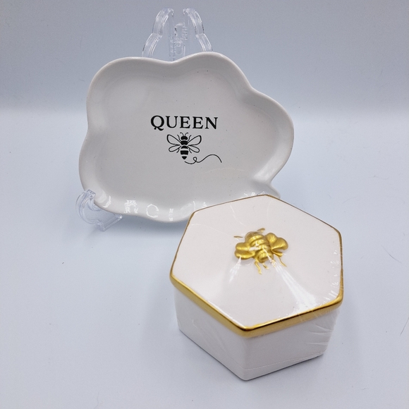 Accents | Queen Bee Tray And Gold Bee Box | Poshmark